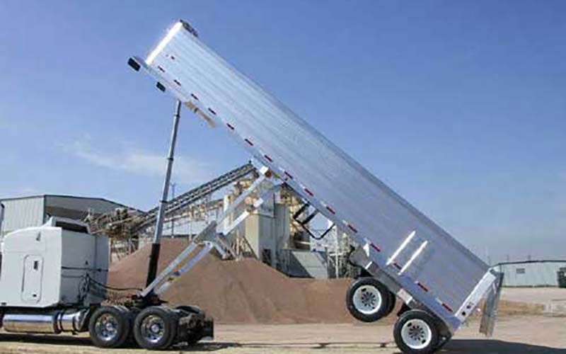 Travis Trailers Showroom - Old River